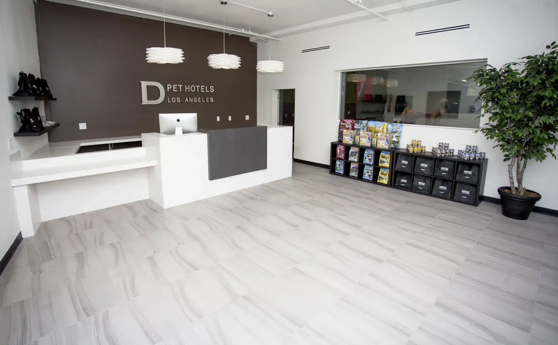 D Pet Hotel Encino
